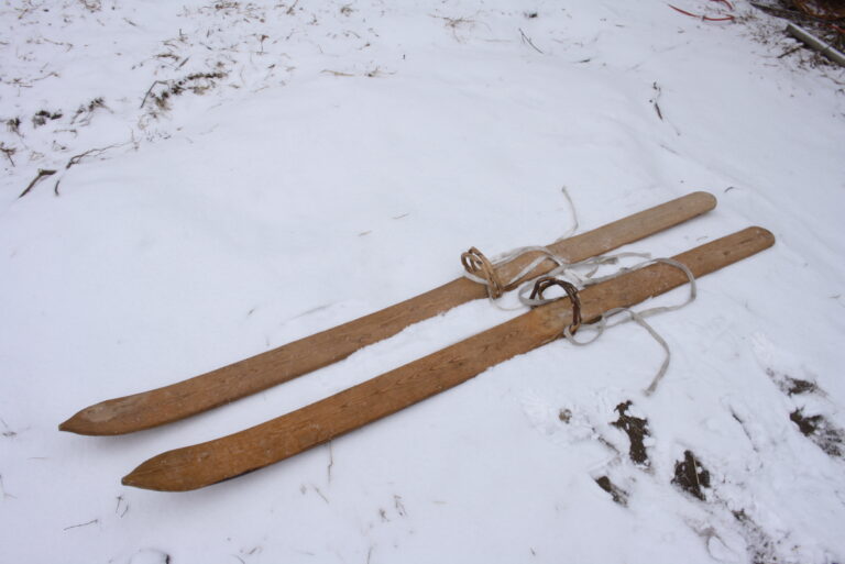 How to make Medieval-style Skis-a Rebirth of Ancient Methods in the ...